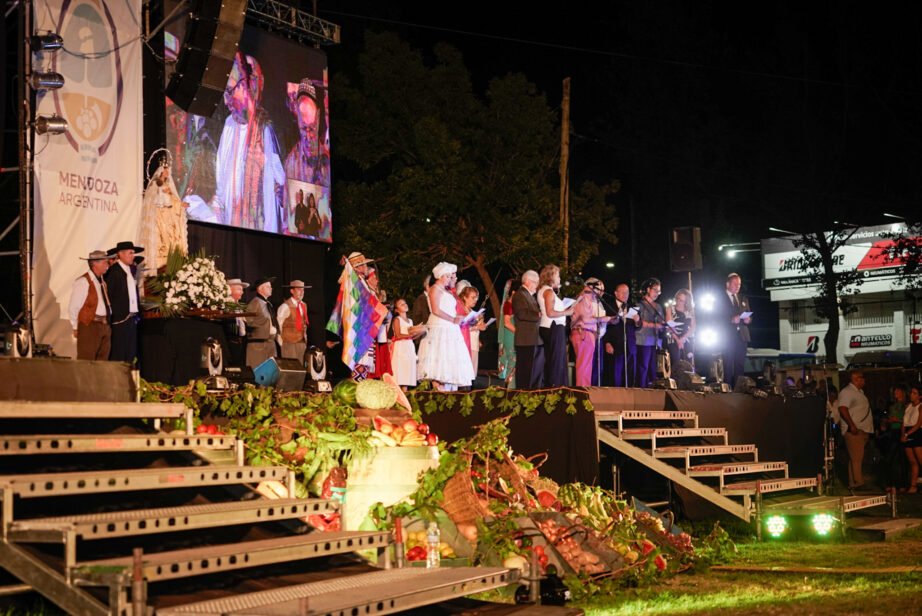 En el Predio de la Virgen, Guaymallén, se realizó la Bendición de los ... En el Predio de la Virgen, Guaymallén, se realizó la Bendición de los ...
