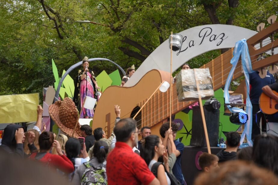 La Paz y San Carlos, ganadores del concurso de carros vendimiales - La ...